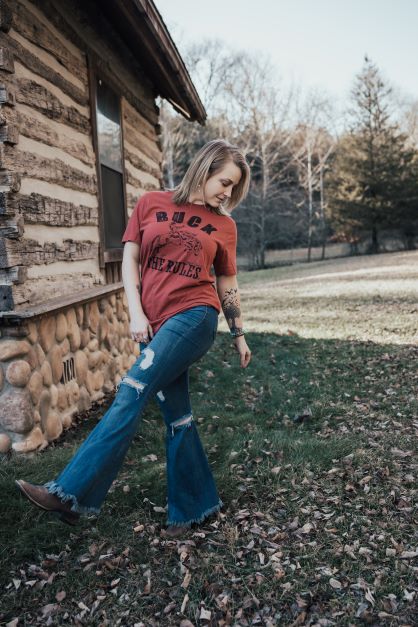Buck the Rules Tee-Terracotta – Hacienda Ranch+Home
